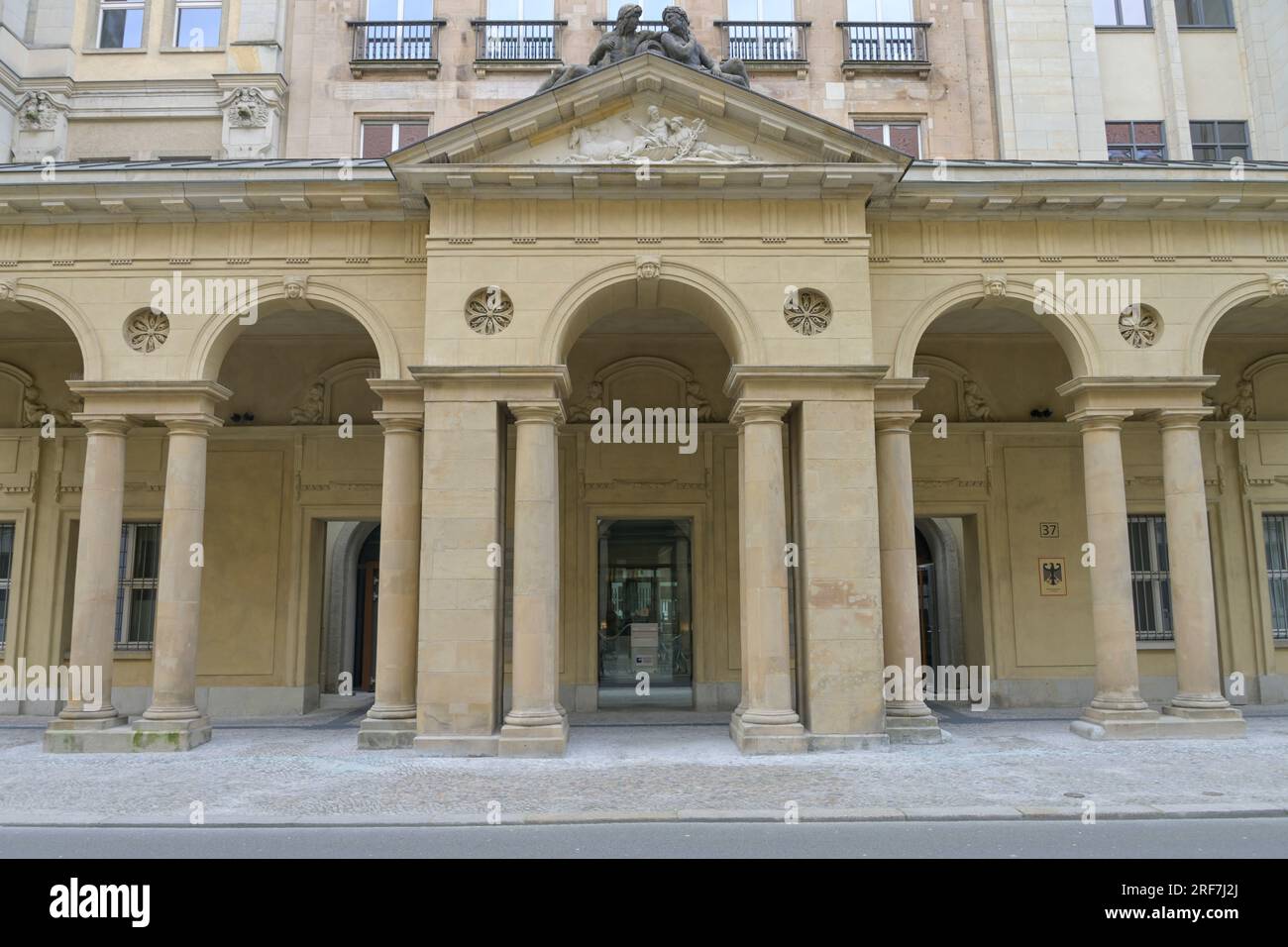Bundesministerium der justiz berlin hi-res stock photography and images ...