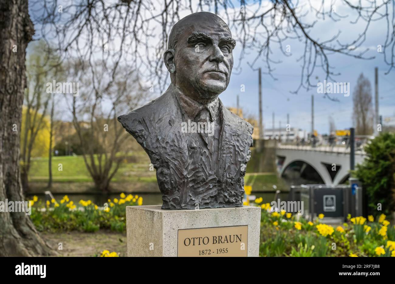 Denkmal Otto Braun, Otto-Braun-Platz, Potsdam, Brandenburg, Deutschland ...