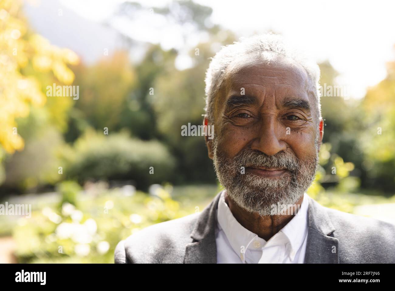 Senior biracial man hi-res stock photography and images - Alamy