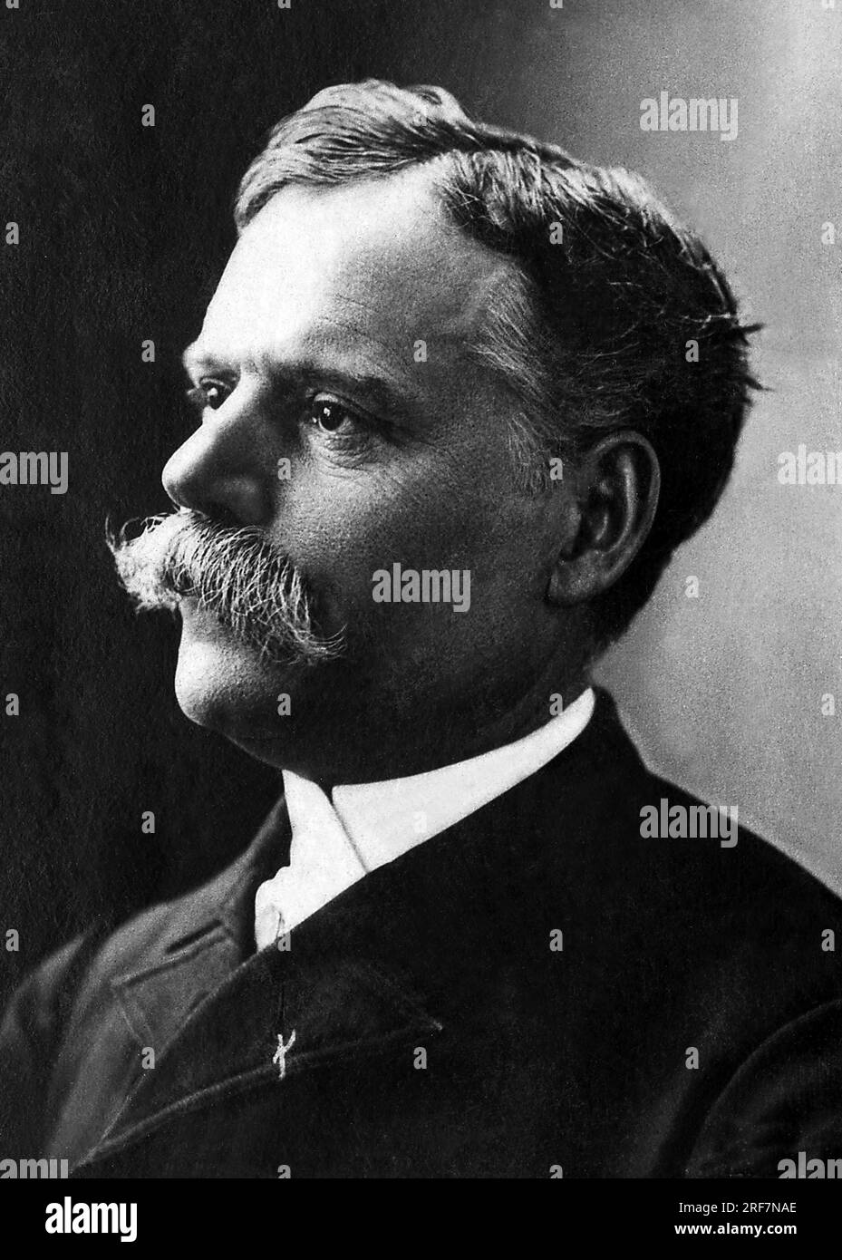 Portrait de Jules Cheret (1836-1932), peintre et dessinateur francais ...