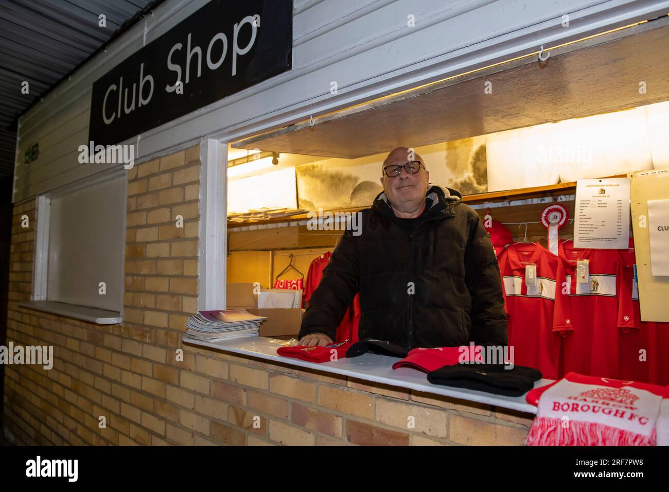 Club shop hi-res stock photography and images - Alamy