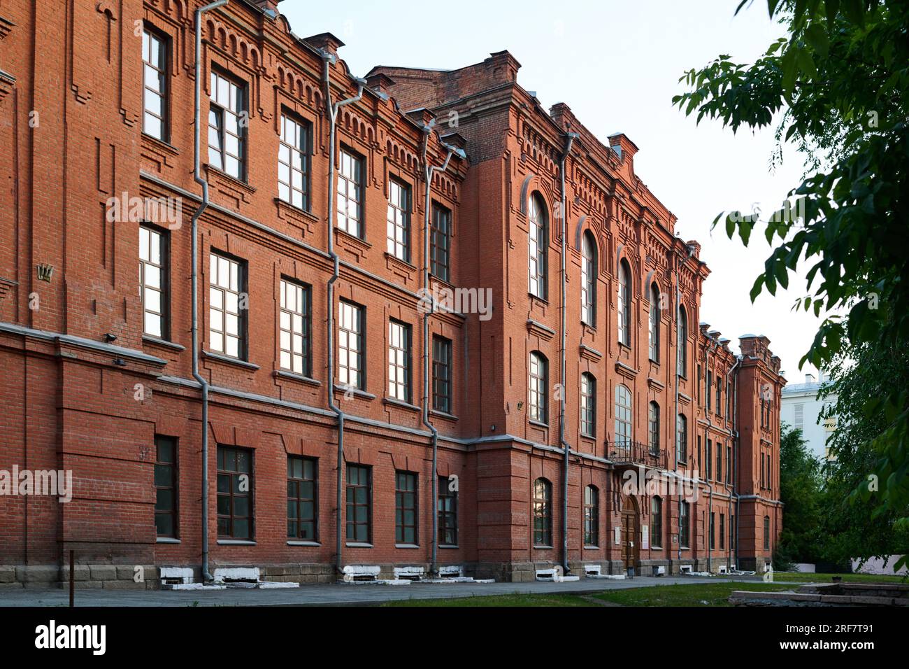 Three storeys hi-res stock photography and images - Alamy