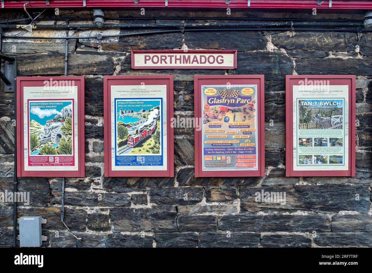 Posters advertising hi-res stock photography and images - Alamy