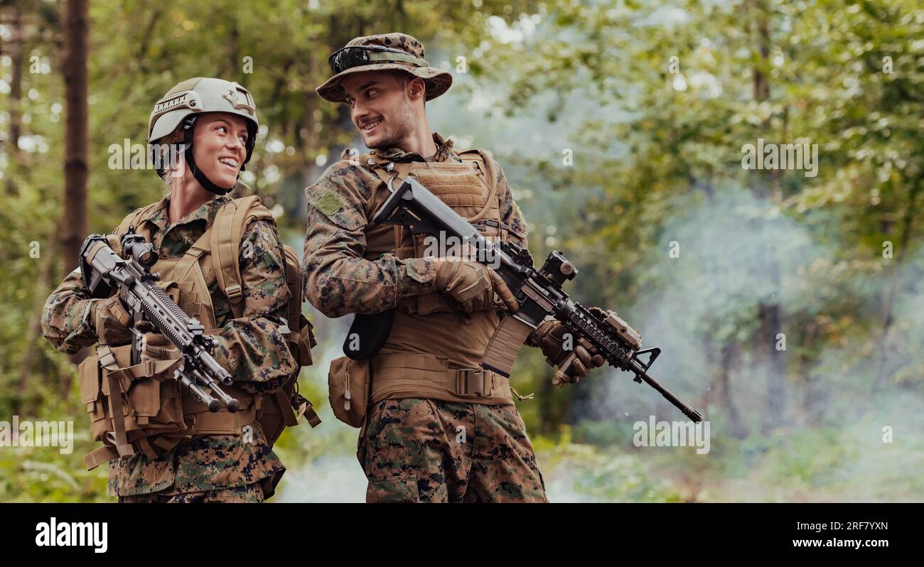Modern Warfare Soldiers Squad Running in Tactical Battle Formation ...