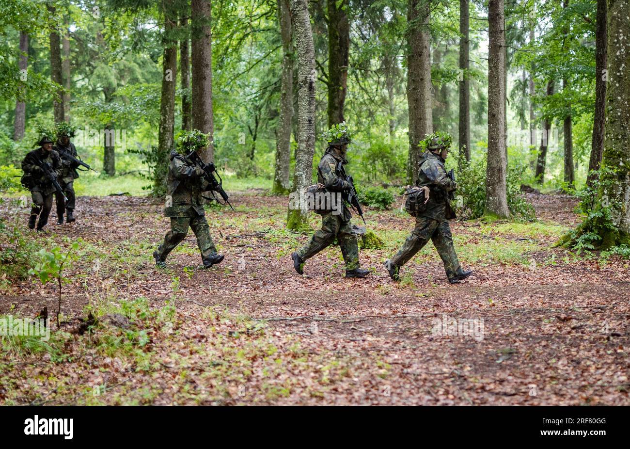 Practice ground aim hi-res stock photography and images - Alamy