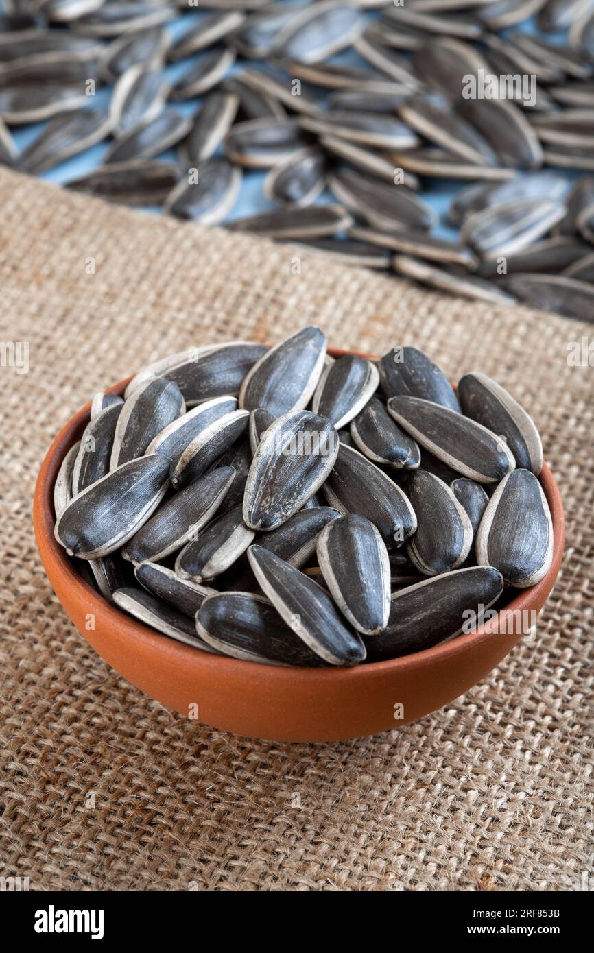 Sack of sunflower seeds hi-res stock photography and images - Alamy