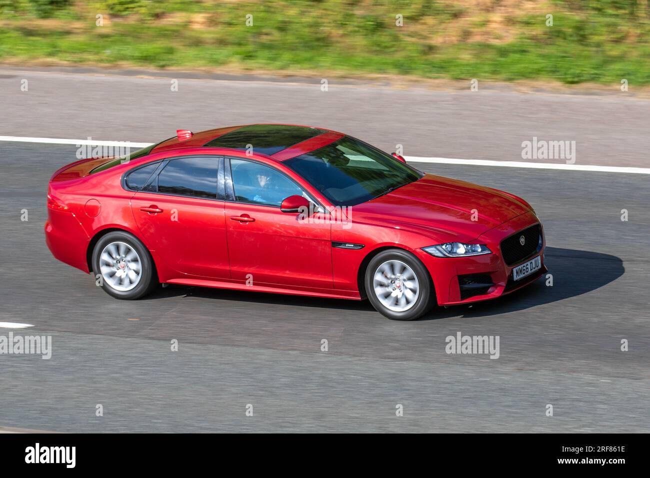 2 0d i4 163 start stop hi-res stock photography and images - Alamy