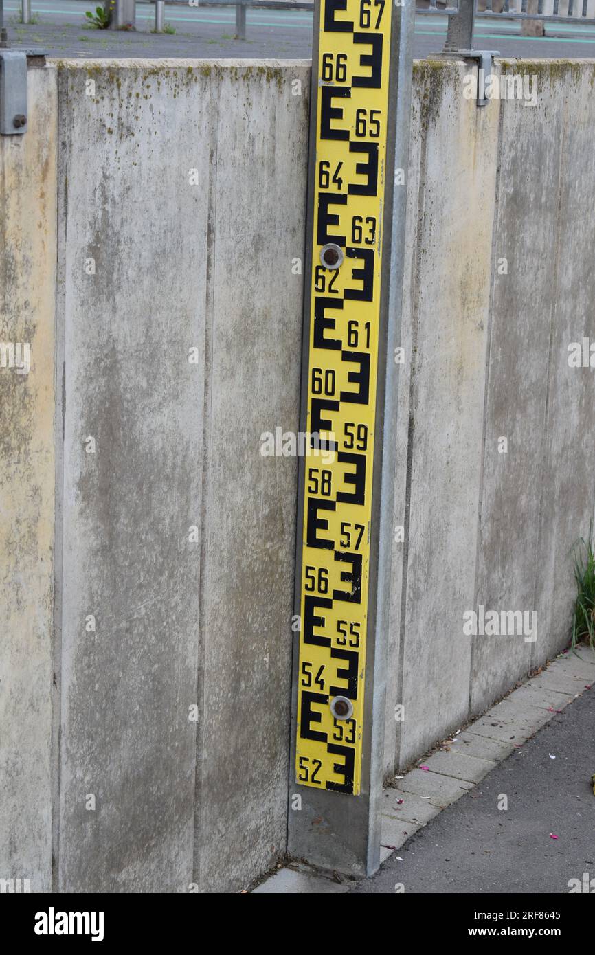 flood scale at the Rhine Stock Photo - Alamy