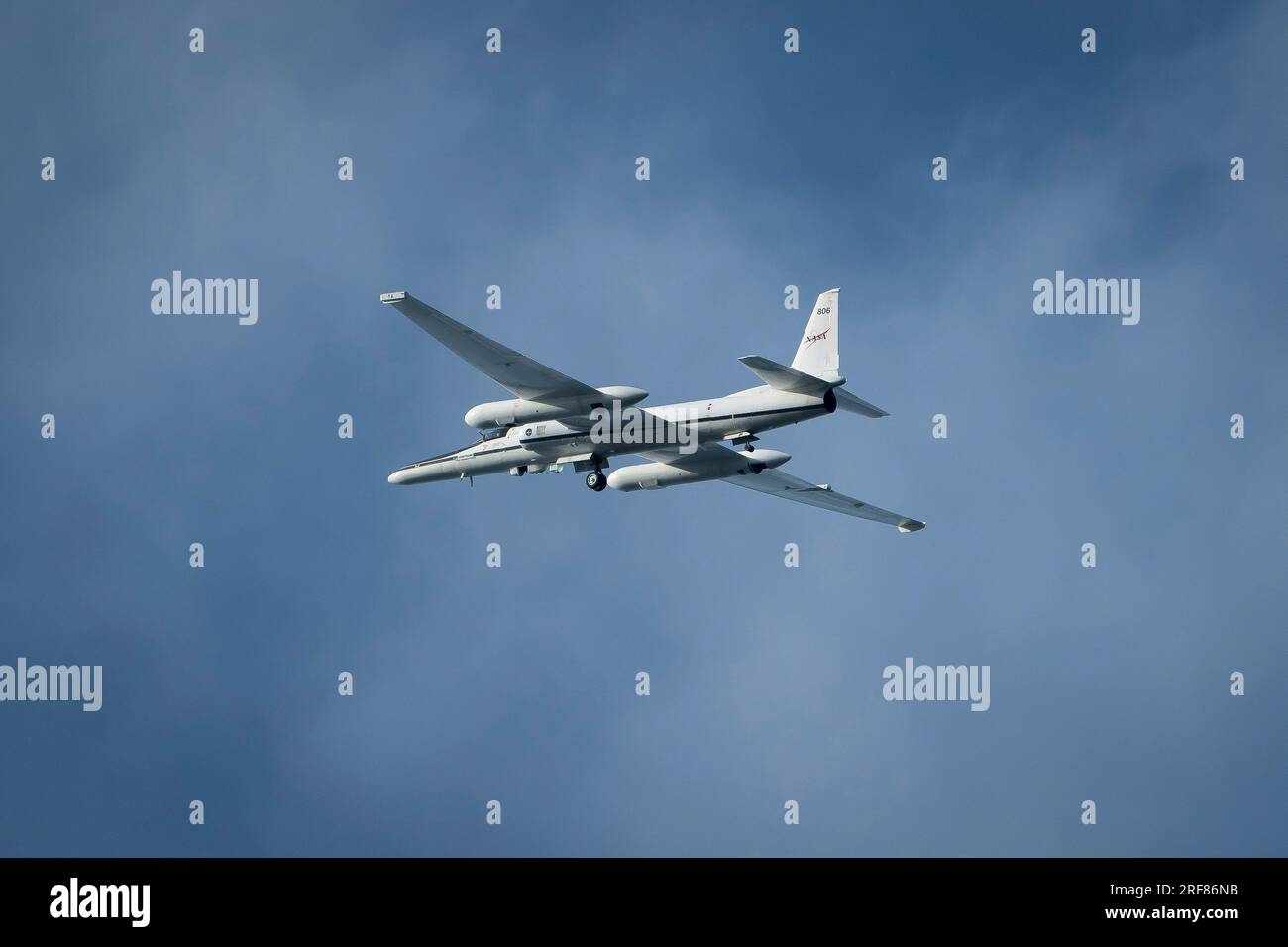 Earth resources aircraft hi-res stock photography and images - Alamy