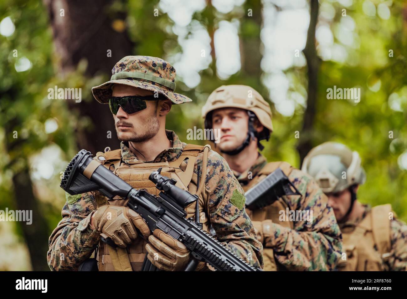 Modern warfare Soldiers Squad Running as Team in Battle Formation Stock ...