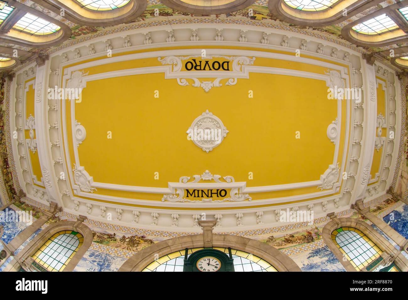 São bento train station hi-res stock photography and images - Alamy