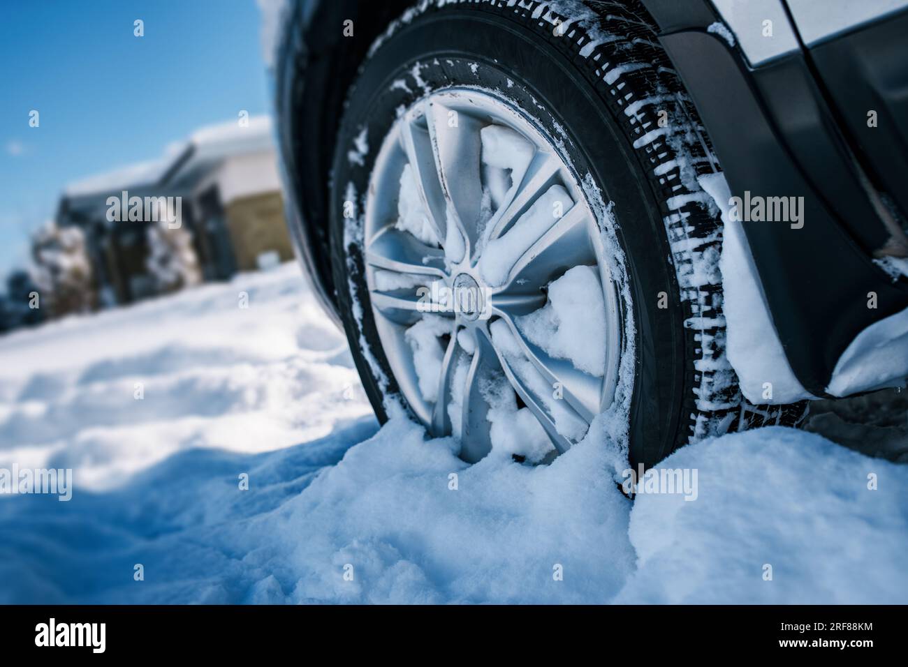 Car with snow tires hi-res stock photography and images - Alamy