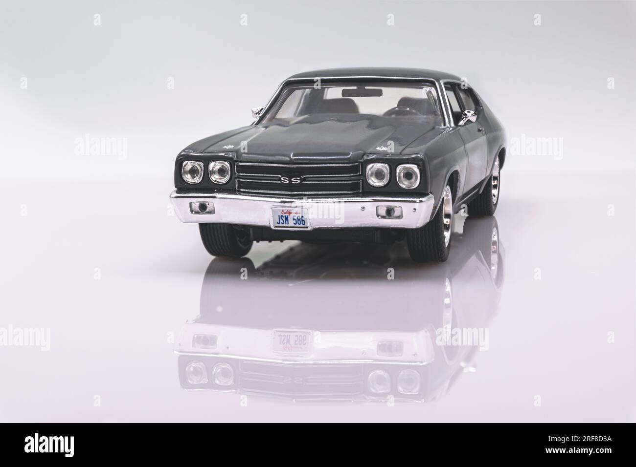 Fast&Furious Chevrolet Chevelle SS 1:43 model car, front view, white ...