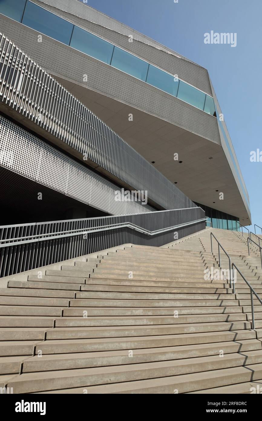 Dokk 1 public library and cultural centre designed by Schmidt Hammer ...