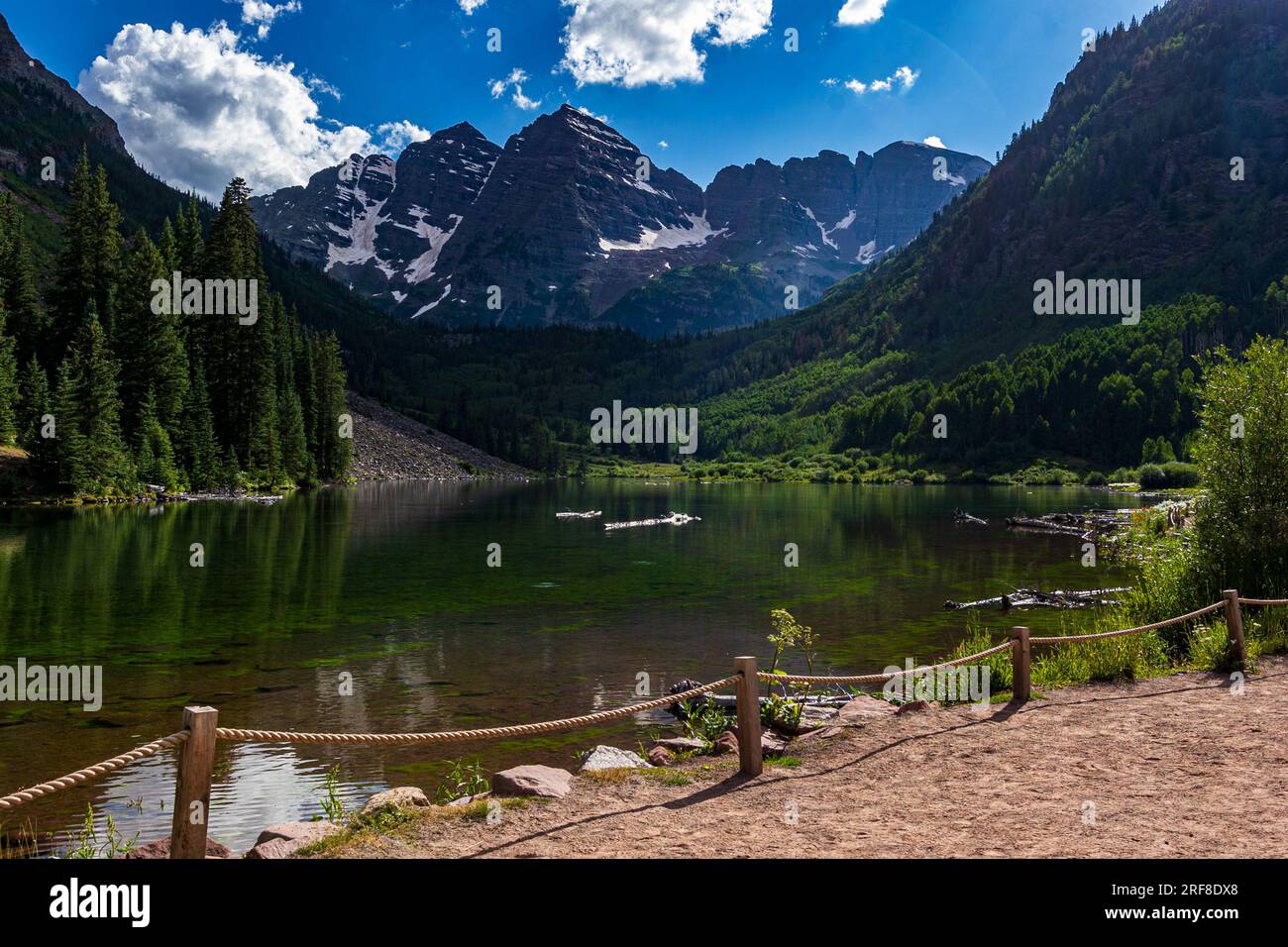 Maroon Bells boasts beautiful, undisturbed scenery and a crystal-clear ...