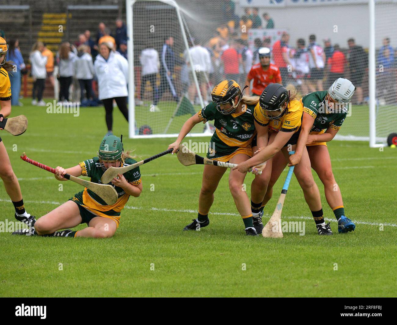 Camogie players hi-res stock photography and images - Alamy