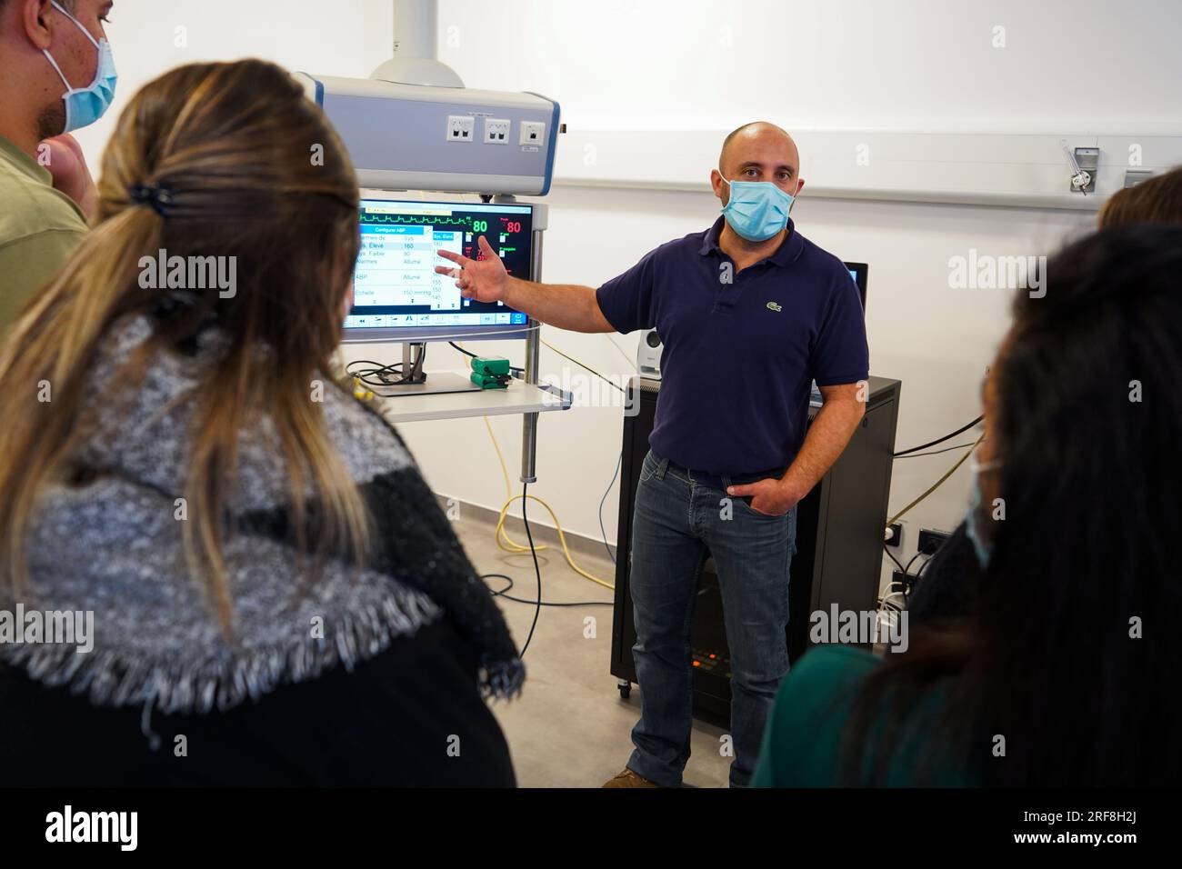 Nurses and emergency nurses undergo training at School of Medicine on ...