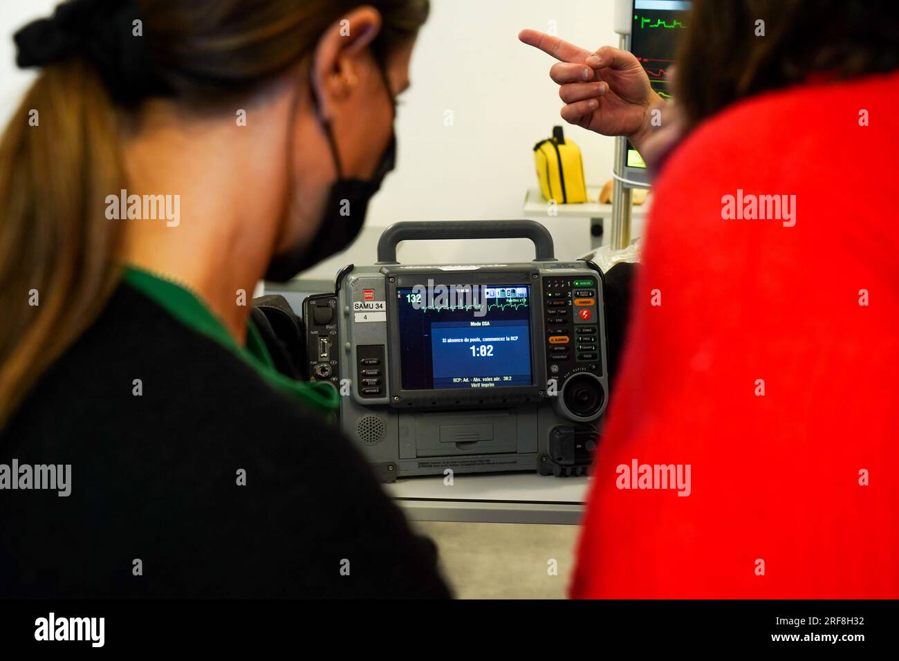 Nurses and emergency nurses undergo training at School of Medicine on ...