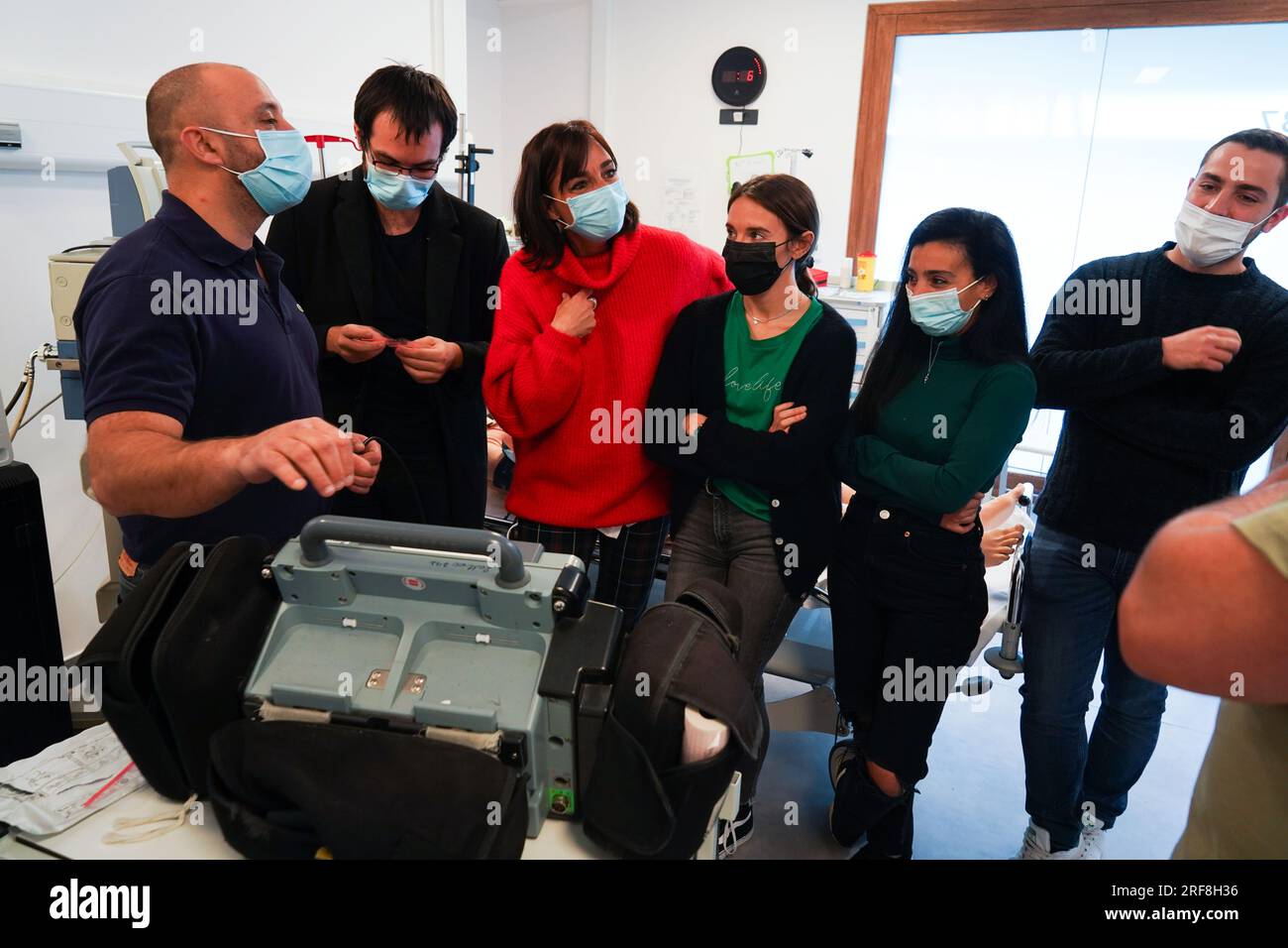 Nurses and emergency nurses undergo training at School of Medicine on ...