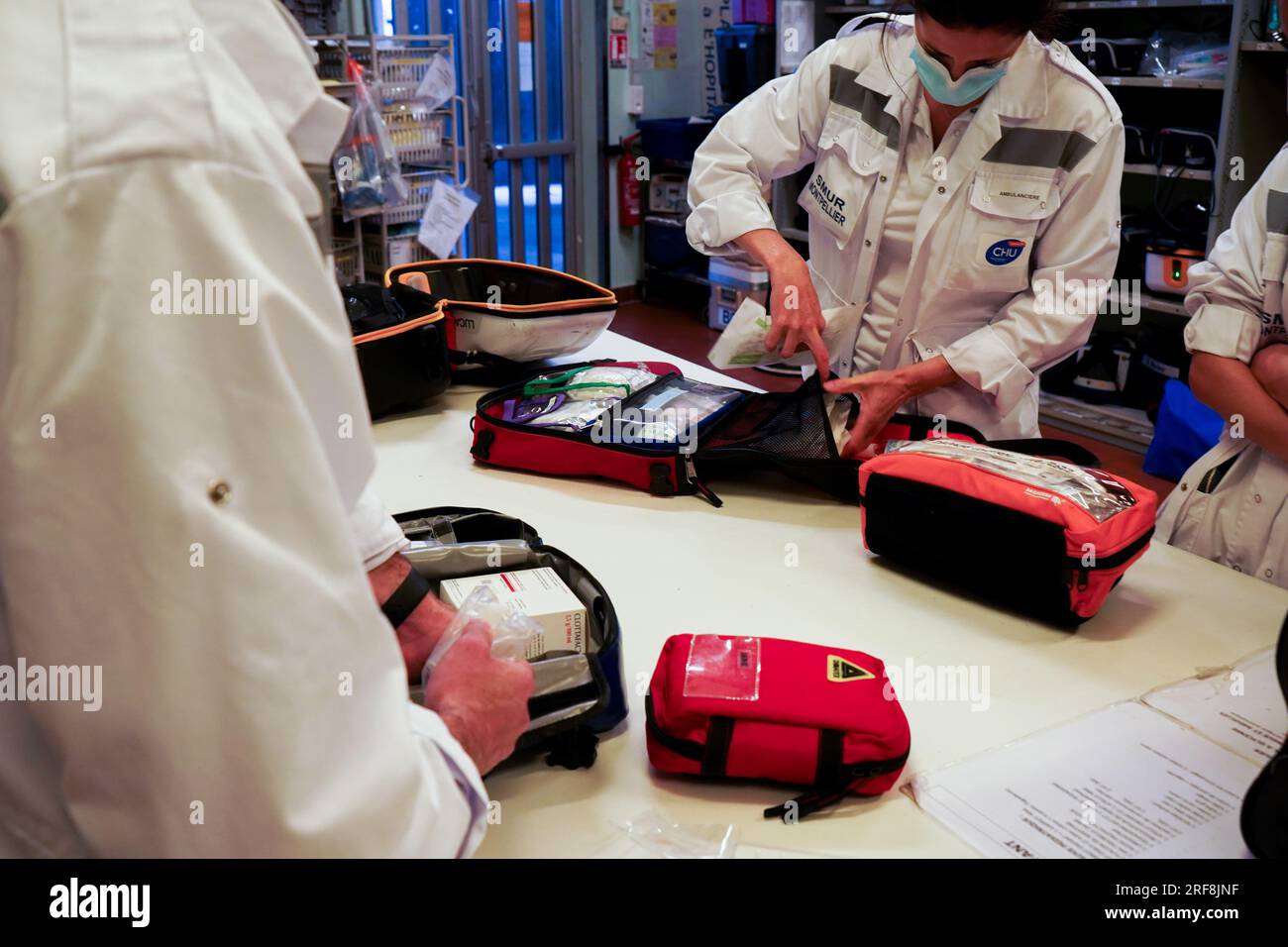 Emergency service day hi-res stock photography and images - Alamy
