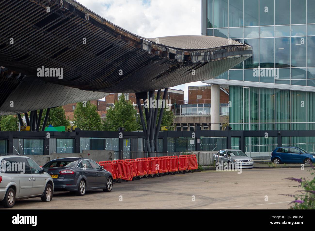Slough, Berkshire, UK. 1st August, 2023. Following a fire caused by an ... Slough, Berkshire, UK. 1st August, 2023. Following a fire caused by an ...