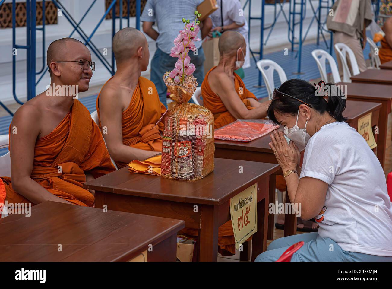 Bangkok, Thailand. 01st Aug, 2023. Thai Buddhist devotee pays respect ...