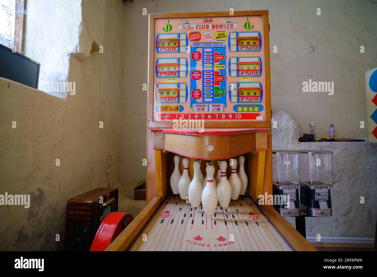 Old timey games hi-res stock photography and images - Alamy