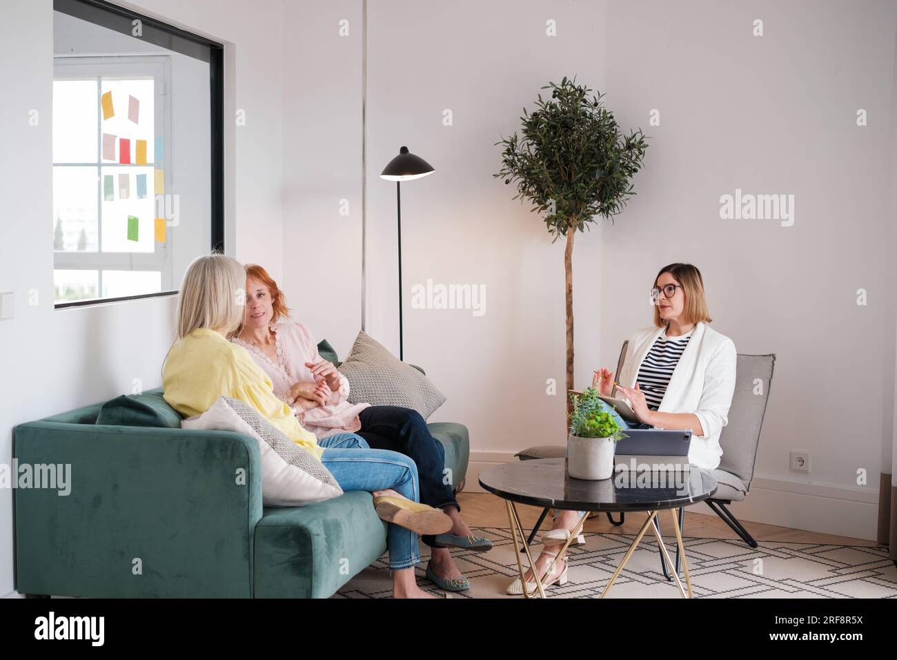 Couples therapy performed by a psychologist for a middle-aged lgtbi ...