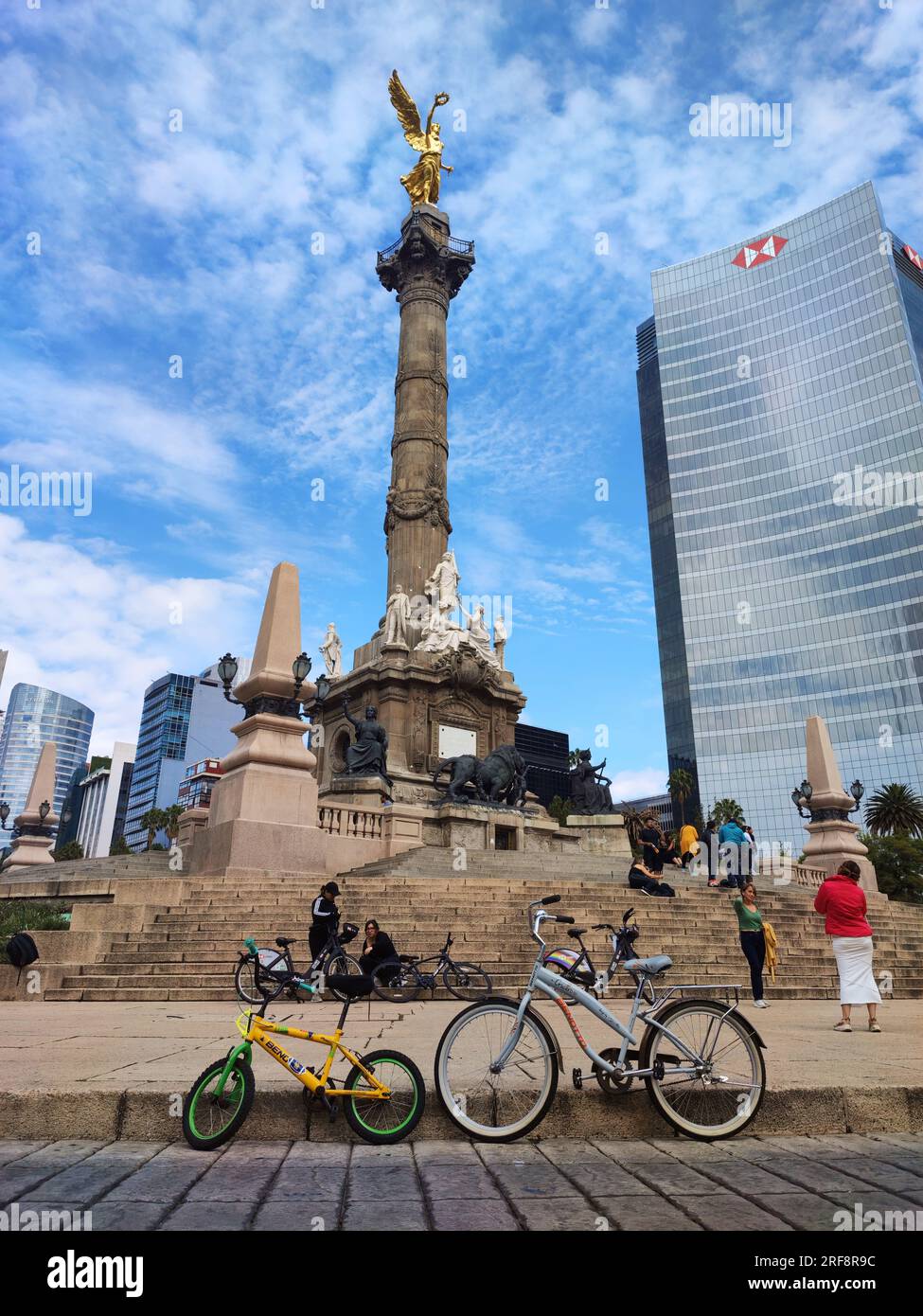 The Monument to Independence, also popularly known as El Ángel de la ...