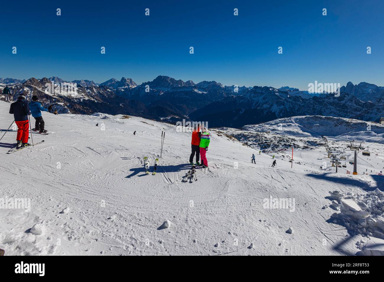 Piste dolomites hi-res stock photography and images - Alamy