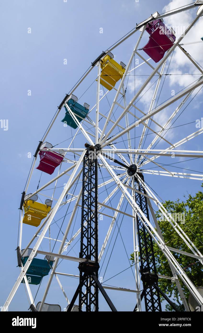 Vintage colorful Ferris Wheel amusement park ride Stock Photo - Alamy