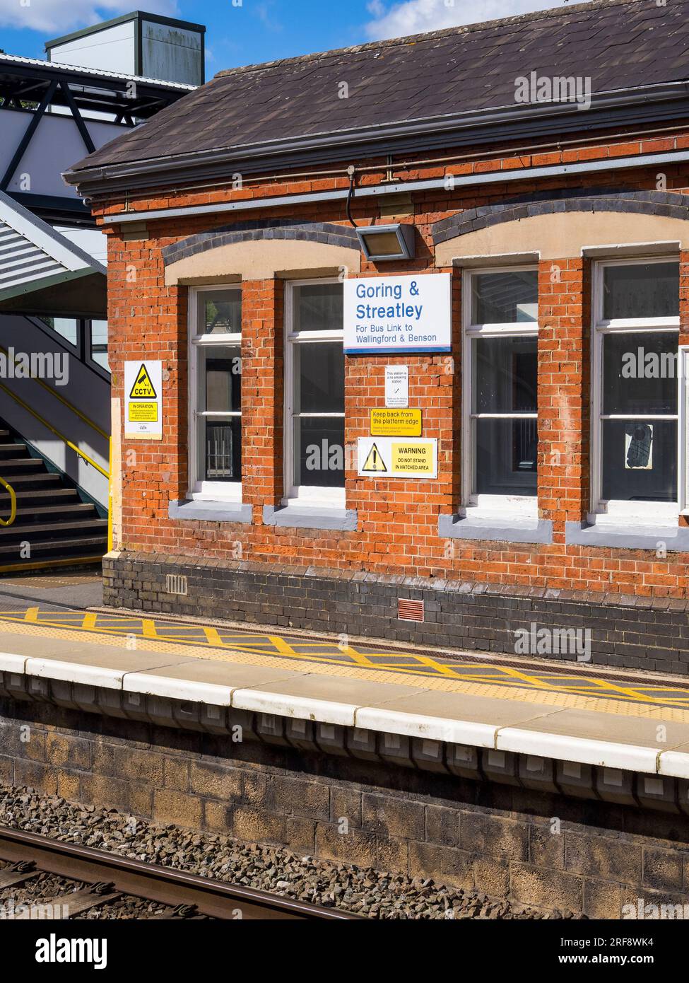 Goring and Streatley Railway Station, Goring-on-Thames, Oxfordshire ...