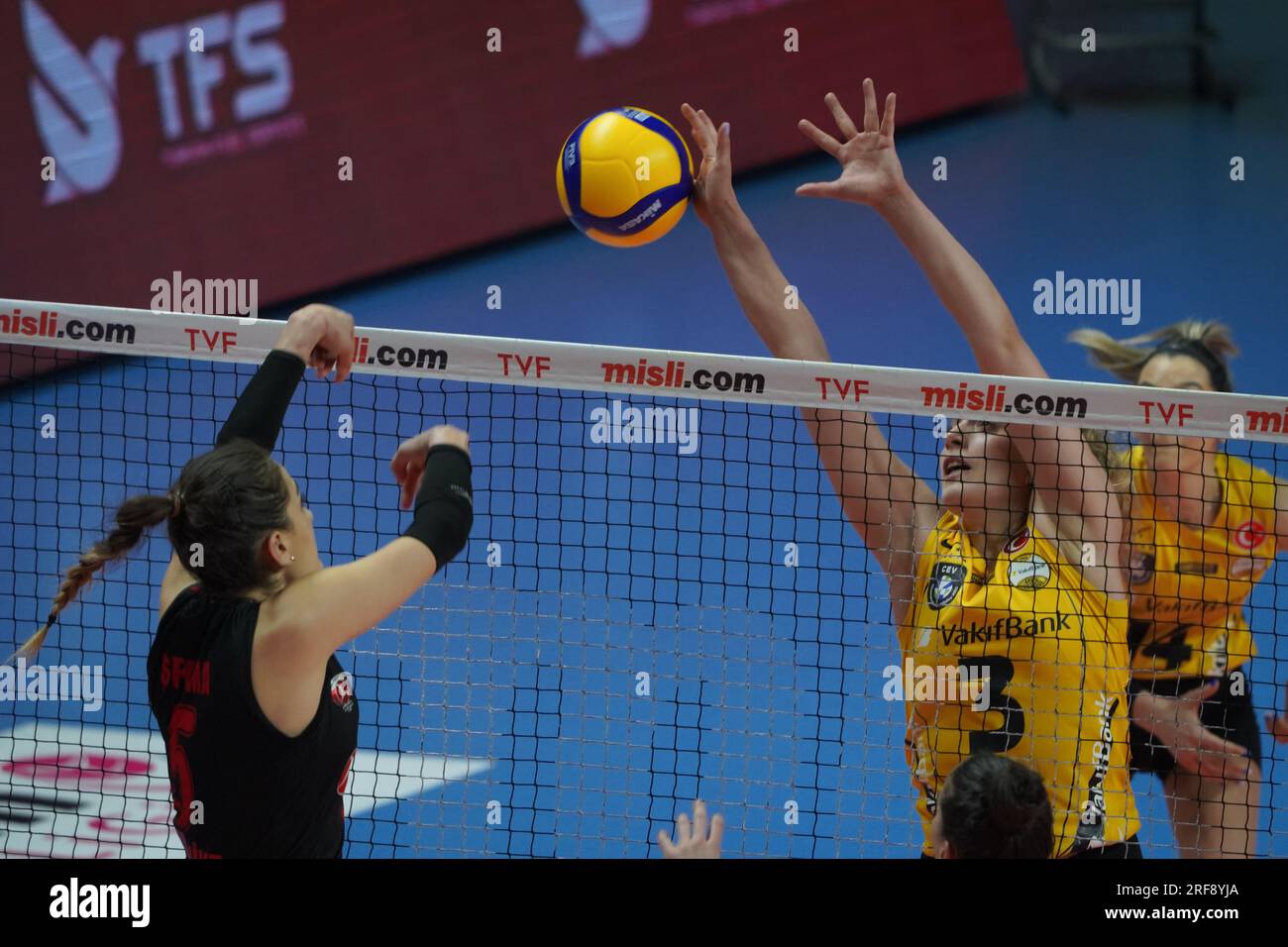 ISTANBUL, TURKIYE - MARCH 25, 2023: Cansu Ozbay in action during Turk ...
