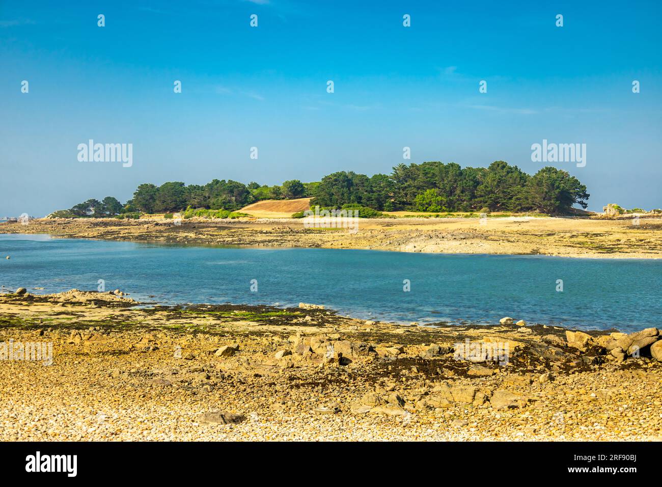 On the road in beautiful Brittany with all its highlights - France ...