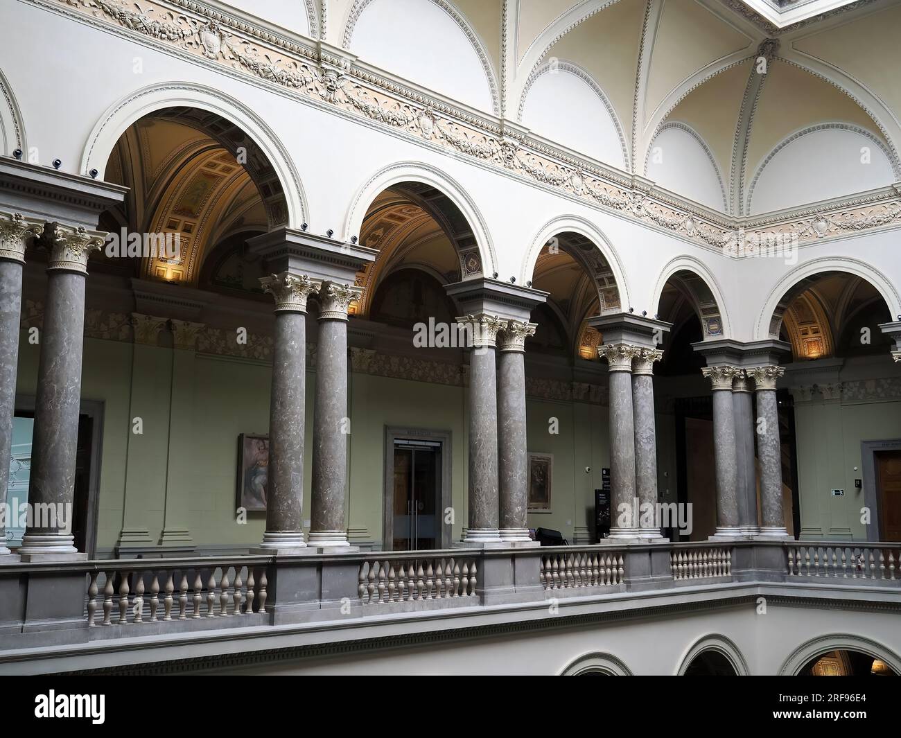 Renaissance Hall, Museum of Fine Arts, Museum der Schönen Künste, Szépmuvészeti Múzeum, Heroes ...