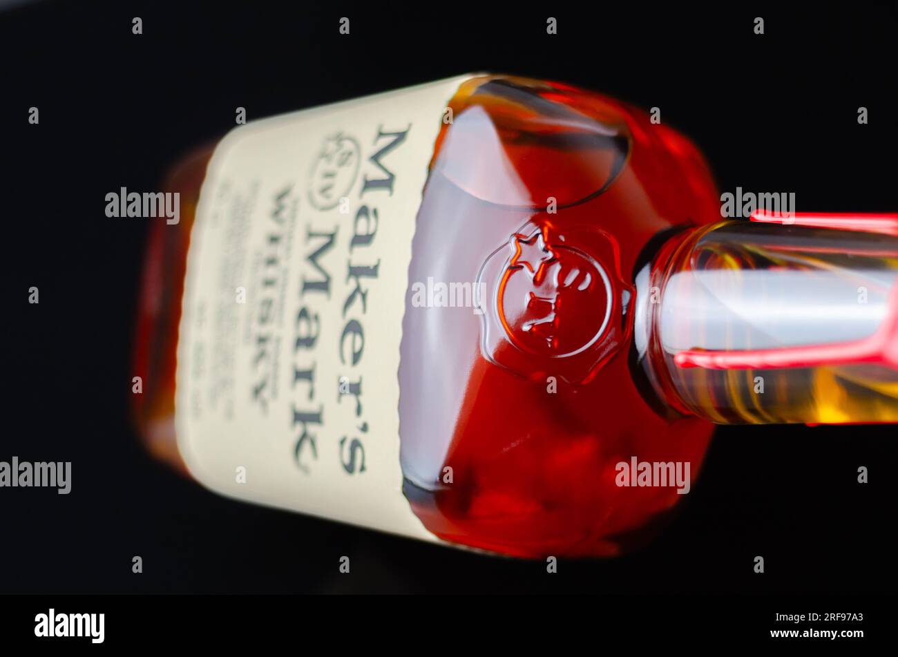 Suntory logo hi-res stock photography and images - Alamy