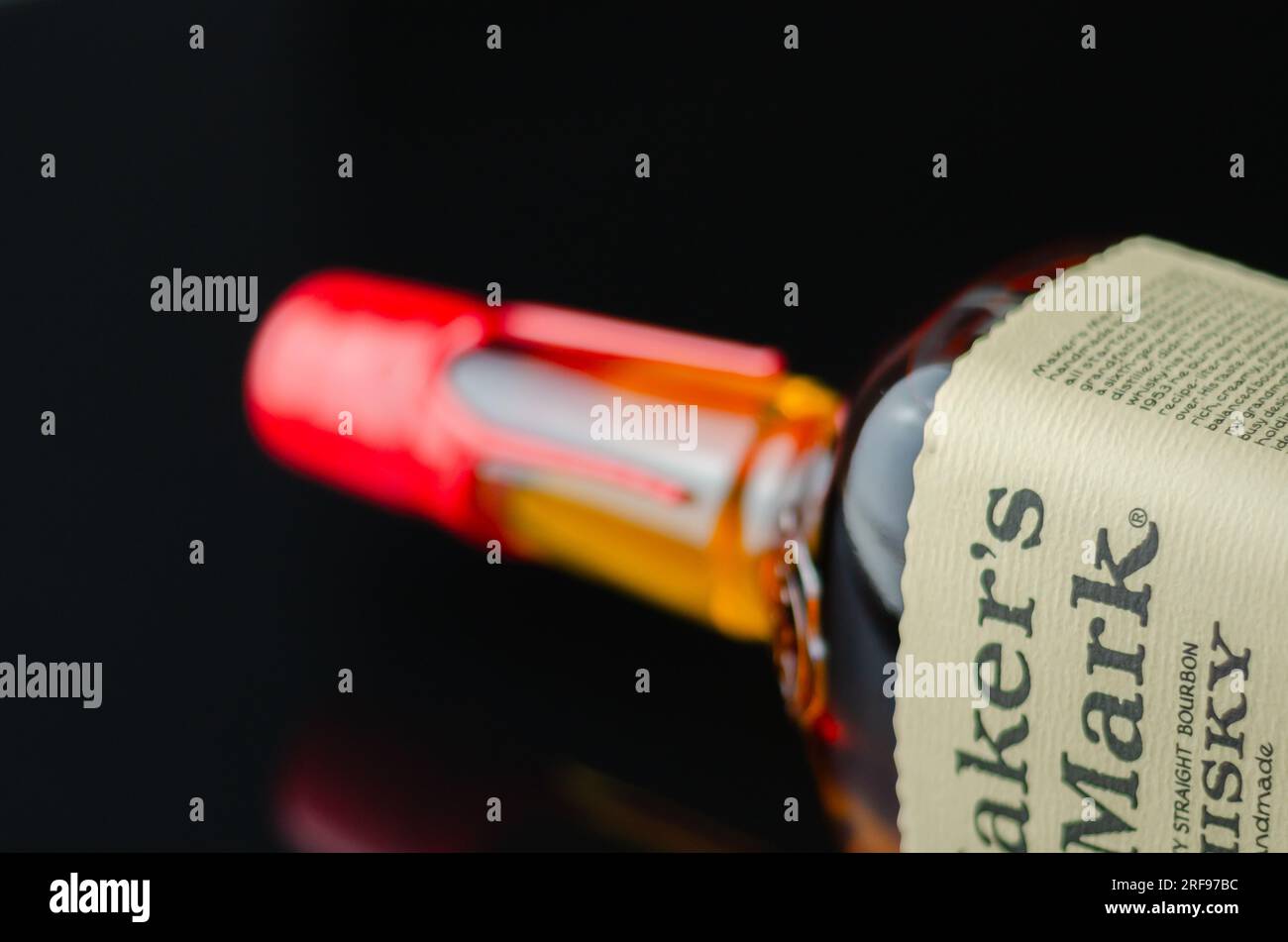 Suntory logo hi-res stock photography and images - Alamy