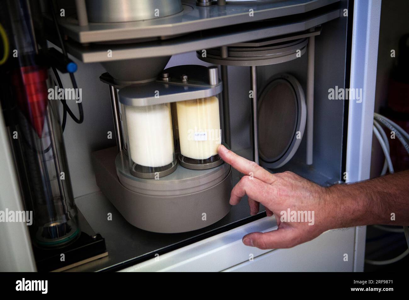 Air quality monitoring and information: filters that will be analyzed ...