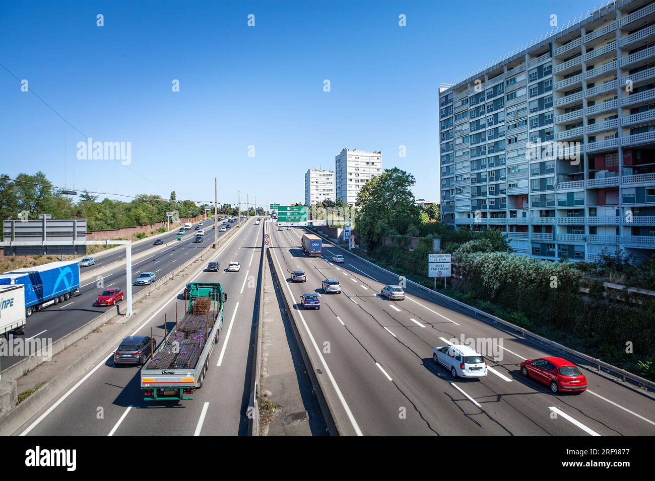 City ring road hi-res stock photography and images - Alamy