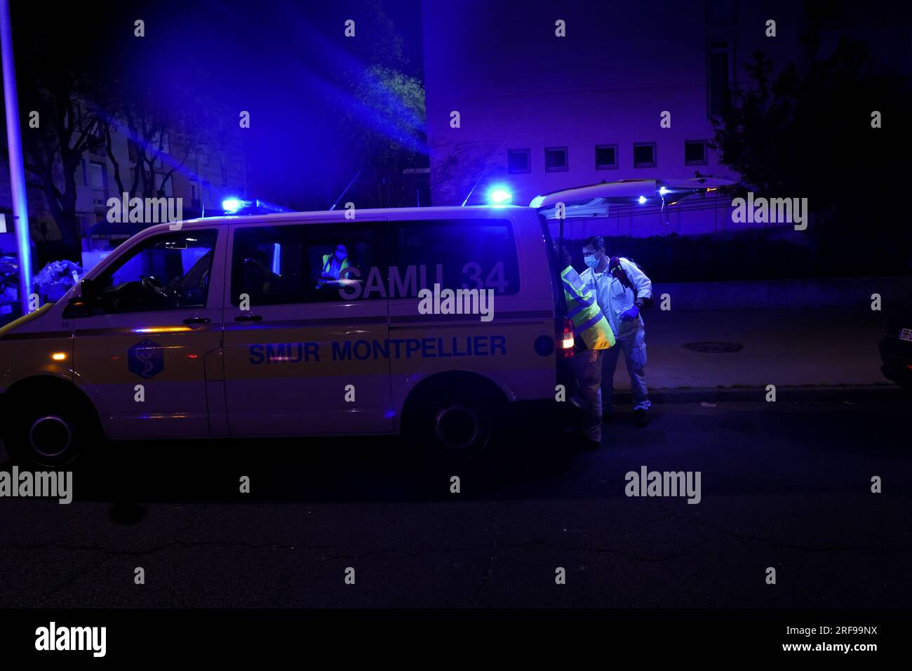 The SMUR emergency service intervenes throughout the region 24 hours a ...