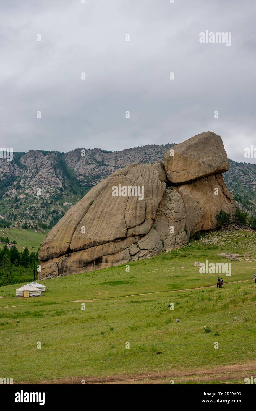 Turtle rock hi-res stock photography and images - Alamy