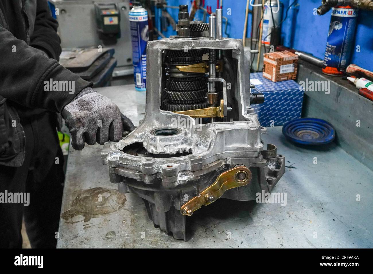 Immersion center hi-res stock photography and images - Alamy