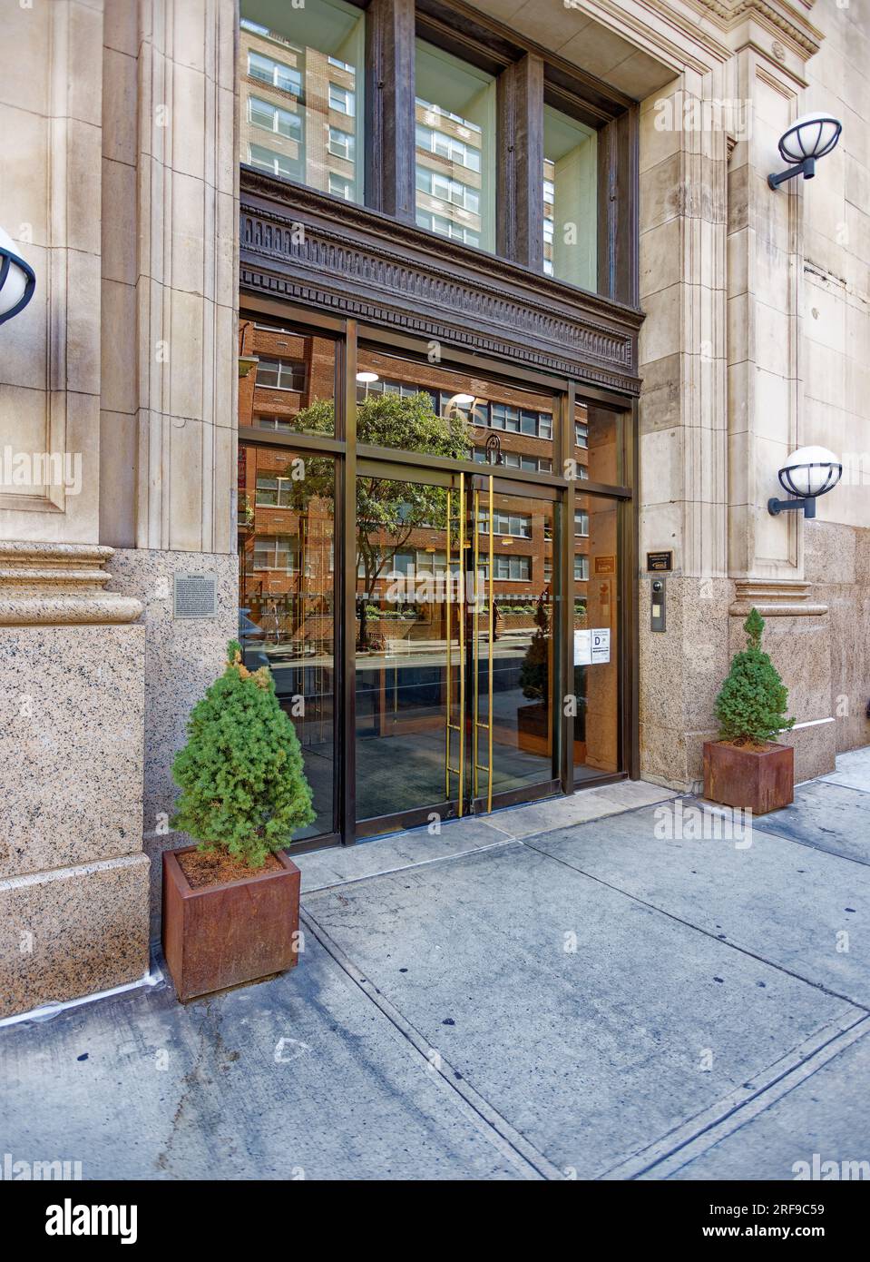 65 west 13th street hi-res stock photography and images - Alamy