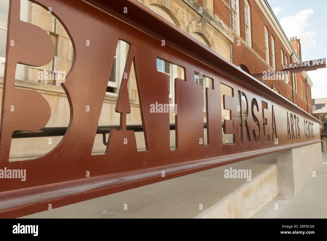 Aris street hi-res stock photography and images - Alamy