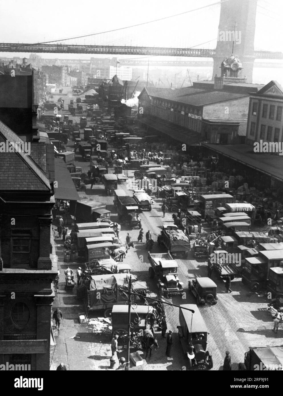 Fulton street market hi-res stock photography and images - Alamy