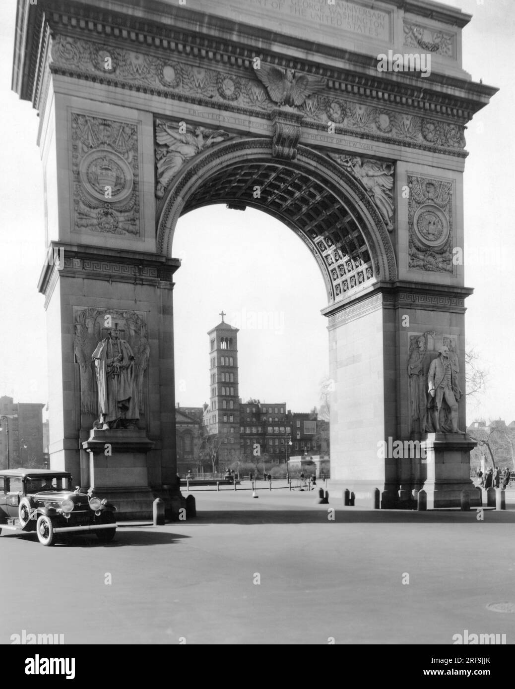 New York, New York: c. 1934 Washington Square in New York city Stock ...