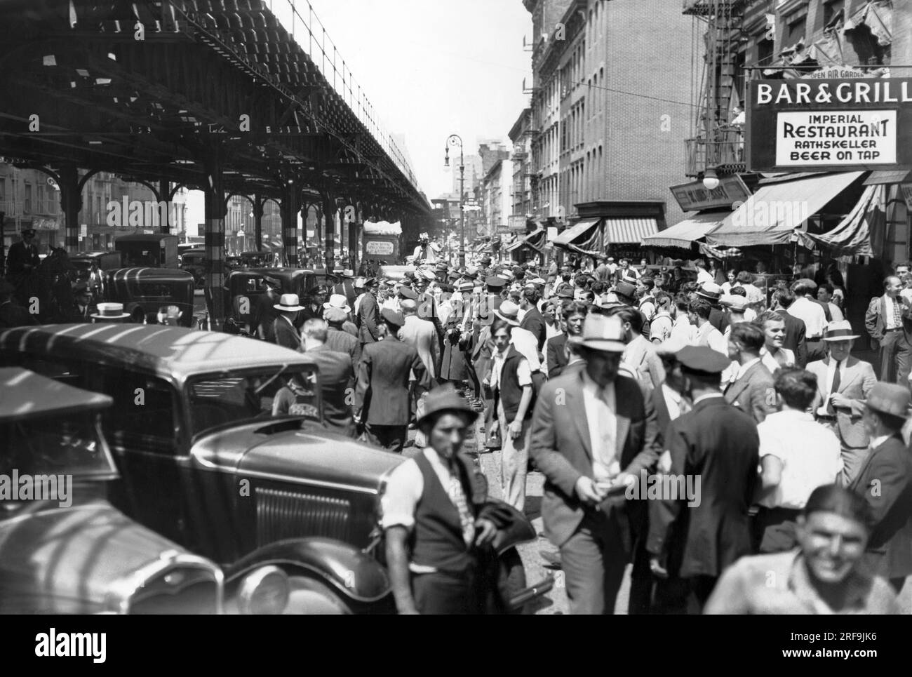 1930s new york city bridge hi-res stock photography and images - Alamy