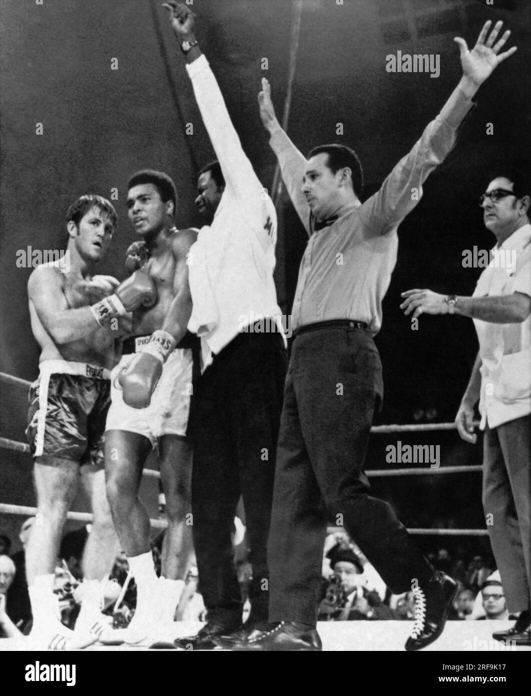 Atlanta, Georgia: October 26, 1970. Referee Tony Perez signals the end ...