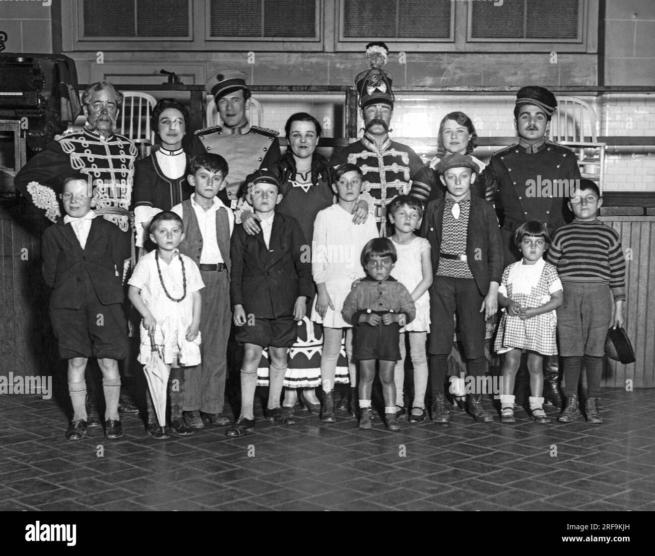 Italian immigrants 1920s new york hi-res stock photography and images ...