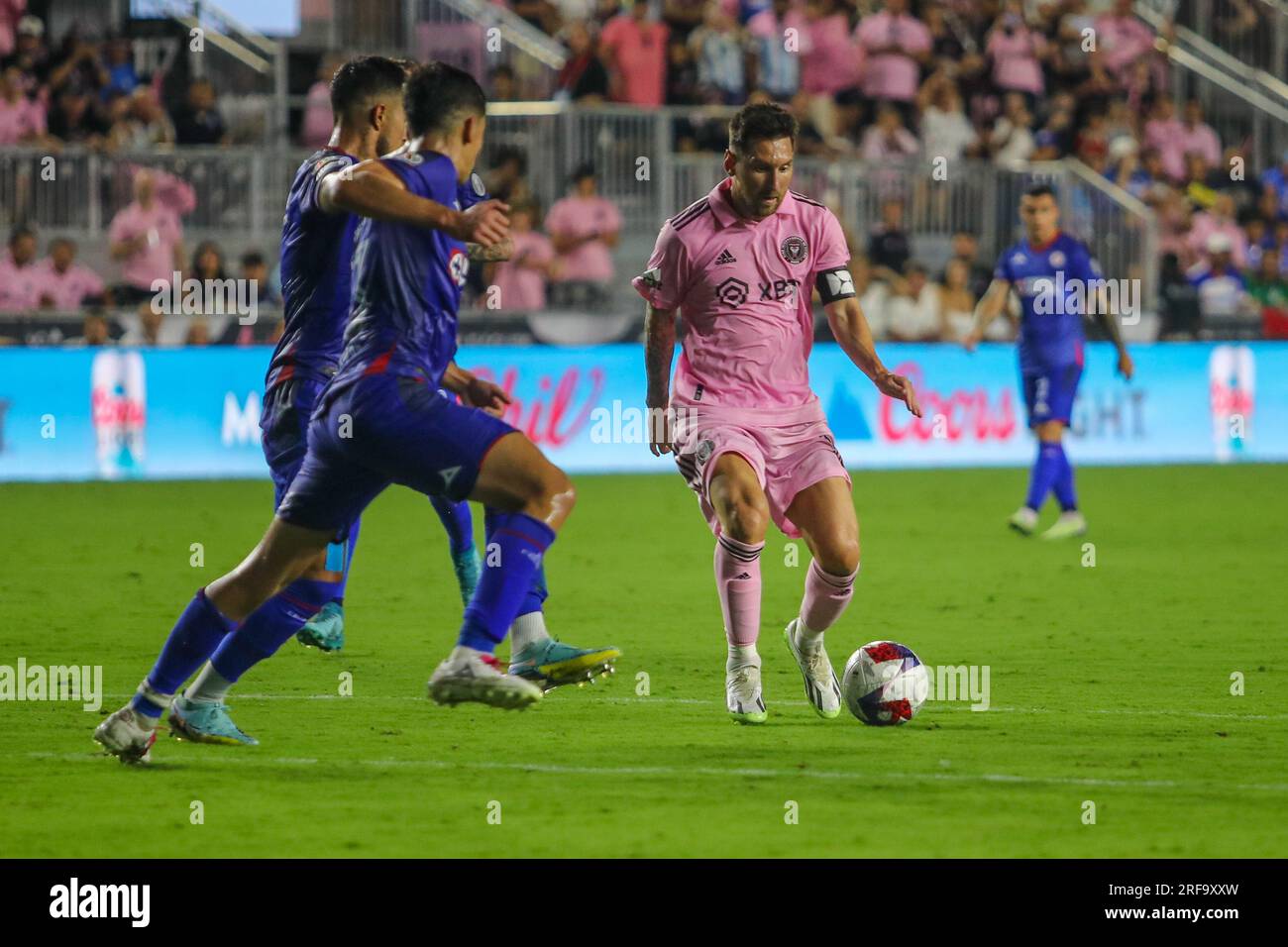 Lionel Messi on the attack for Inter Miami CF against Cruz Azul in the ...